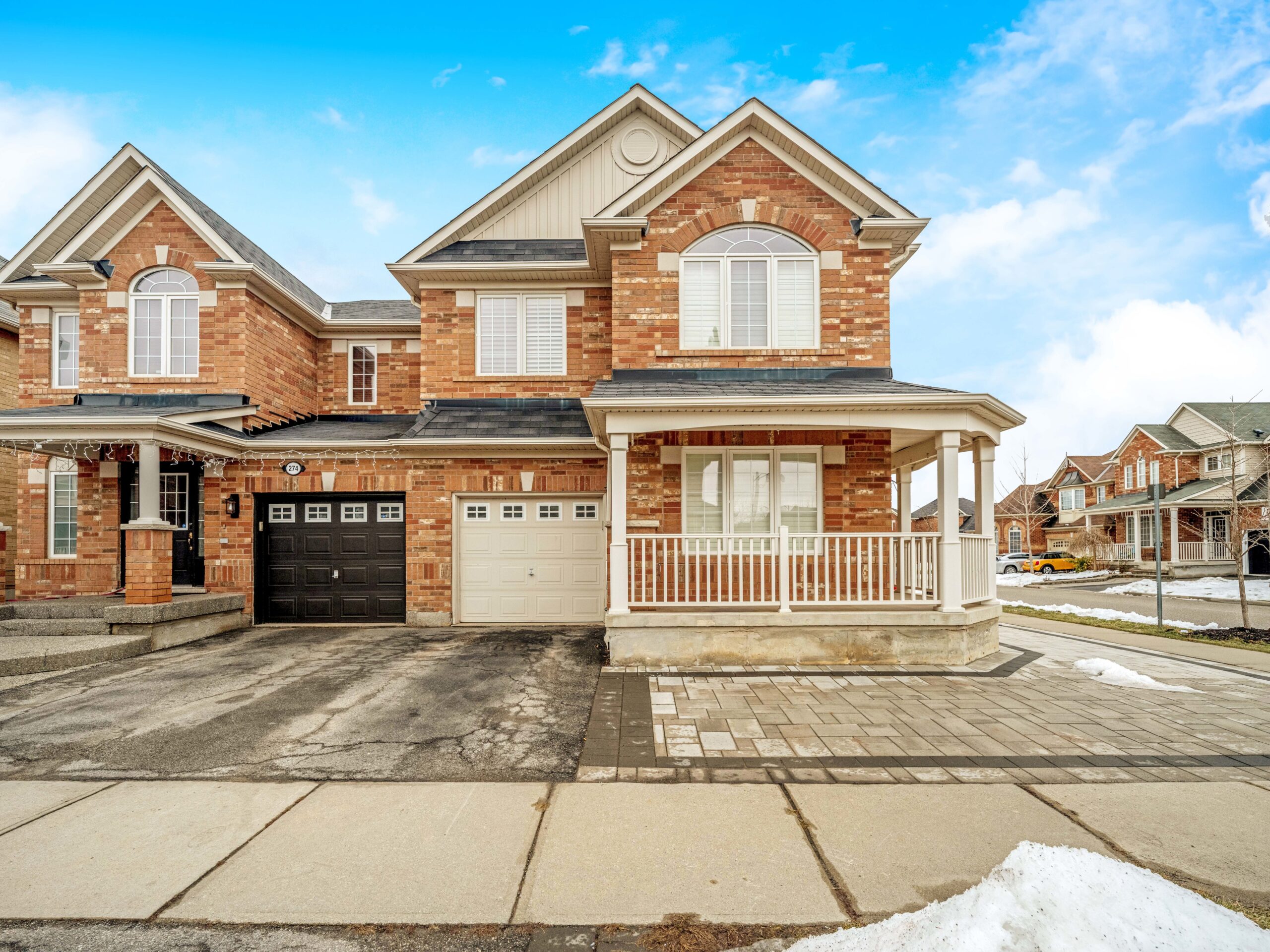 276 Whetham Heights, Milton - Charlton Advantage
